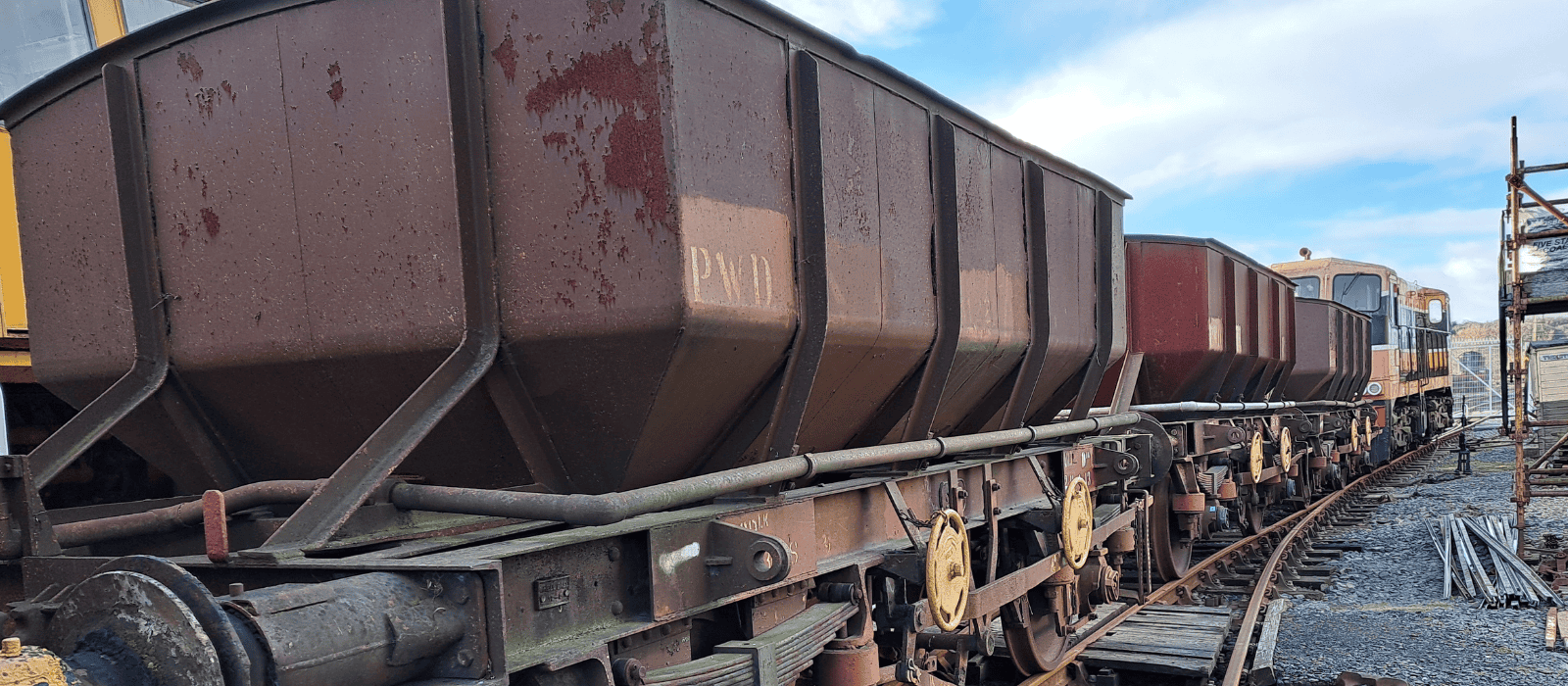 CIÉ/IÉ Ballast Hoppers - Downpatrick and County Down Railway Ballast ...